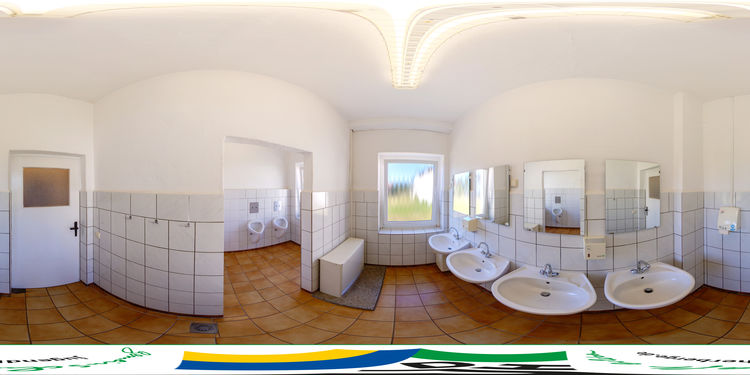 Gemeinschaftsbad - DJH - Jugendherberge Strehla - Wir sind 360 Grad