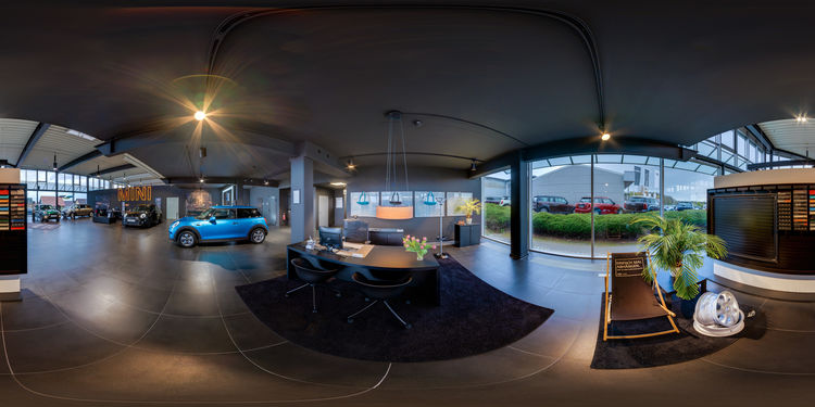 Verkäuferarbeitsplatz 2 - MINI Autohaus Strauss - Wir sind 360 Grad